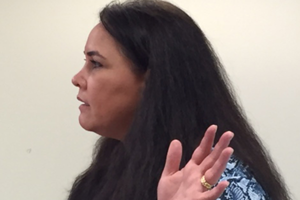 Hawaii’s world-famous pipeline - Travois